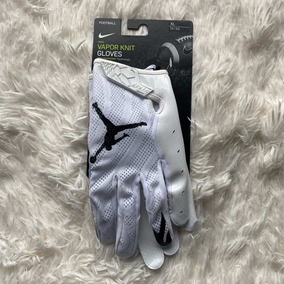 Nike | Accessories | Nike Air Jordan Vapor Knit 3 Sticky Grip Football ...